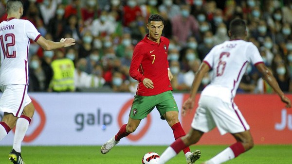 Ronaldo Cetak Gol, Portugal Menang Telak 3-0 – Kempalan.com