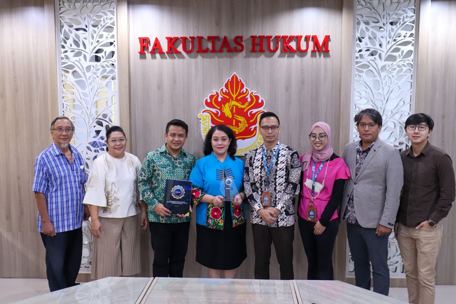 Fakultas Hukum Ubaya Top 10 PTS Almamater Partner Kantor Hukum Ternama ...